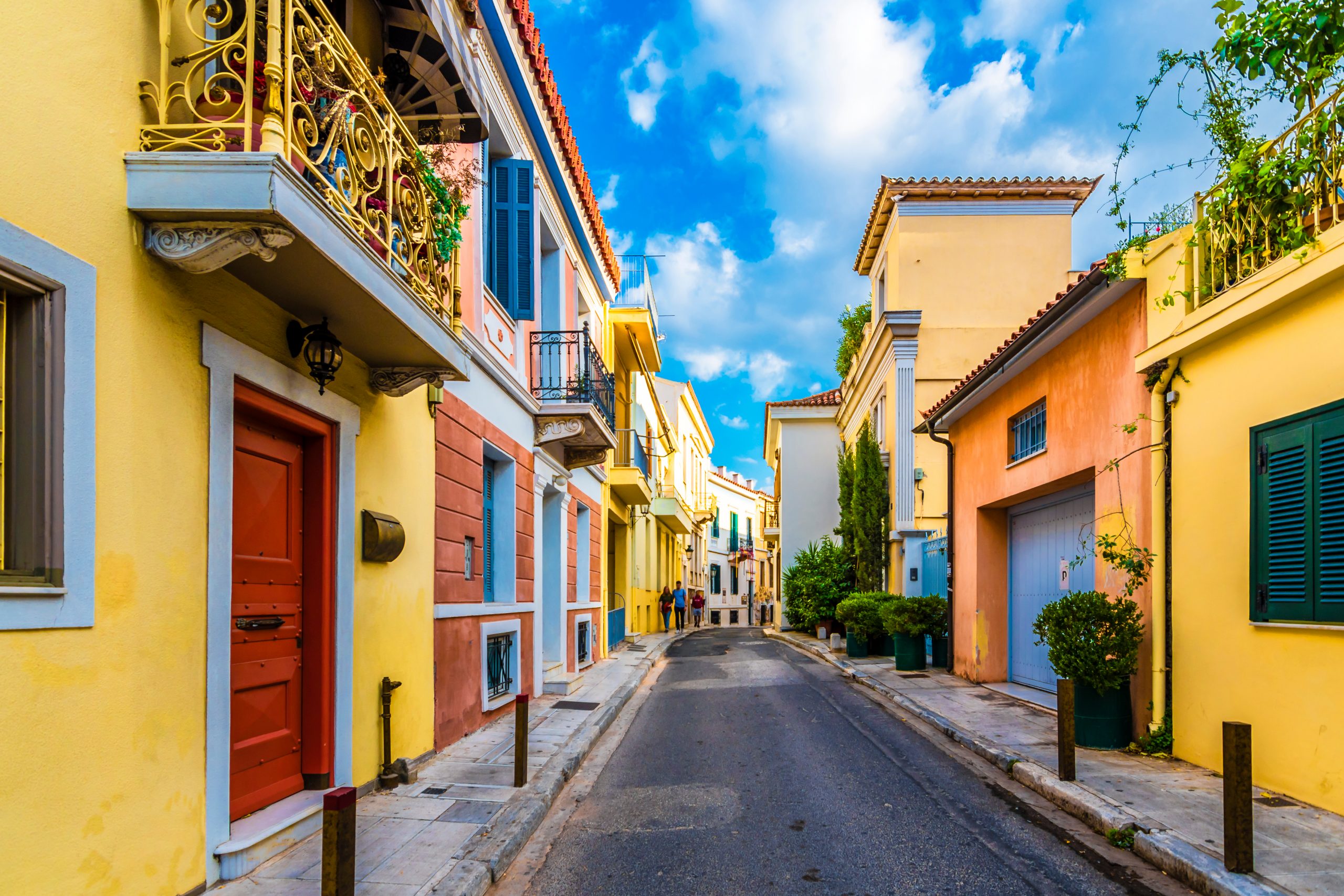 PLAKA: the old historical neighborhood of Athens - Estia Developments Blog